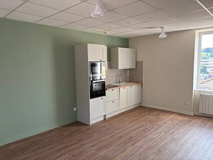 Appartement à louer - Thizy-les-Bourgs - 3 pièces - 2 chambres