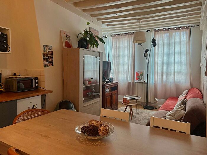 Appartement à louer - Saint Marc-Croix de Pierre-Saint Nicaise, Rouen - 2 pièces - 1 chambre