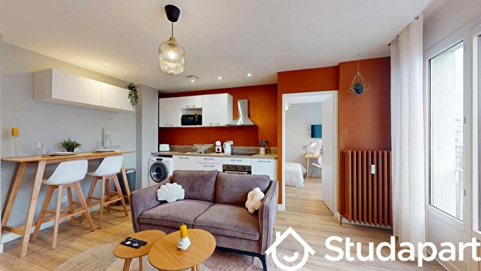 Appartement à louer - Abbaye, Grenoble - 1 pièce - 2 chambres