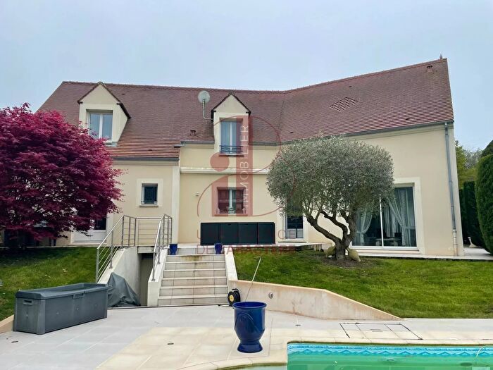 Maison à vendre - Ormesson - 8 pièces - 5 chambres