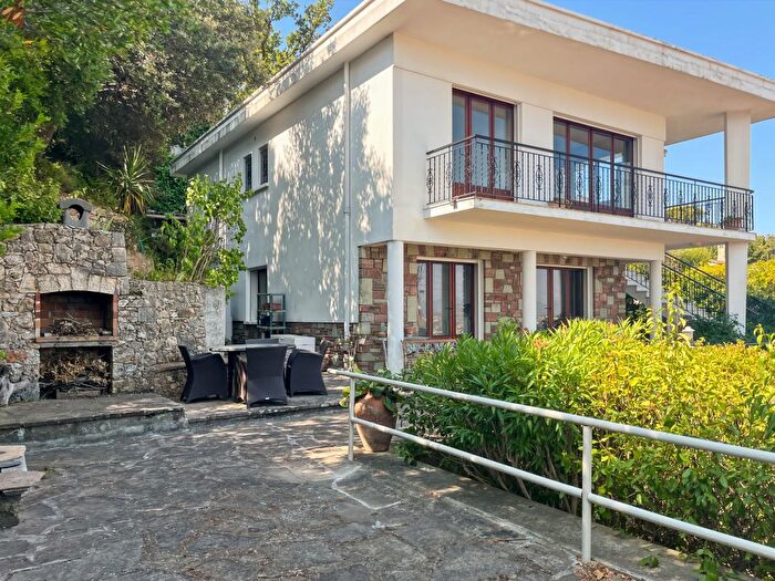Maison 7 pièces à Saint-Raphaël, Plateau Notre-Dame, à vendre