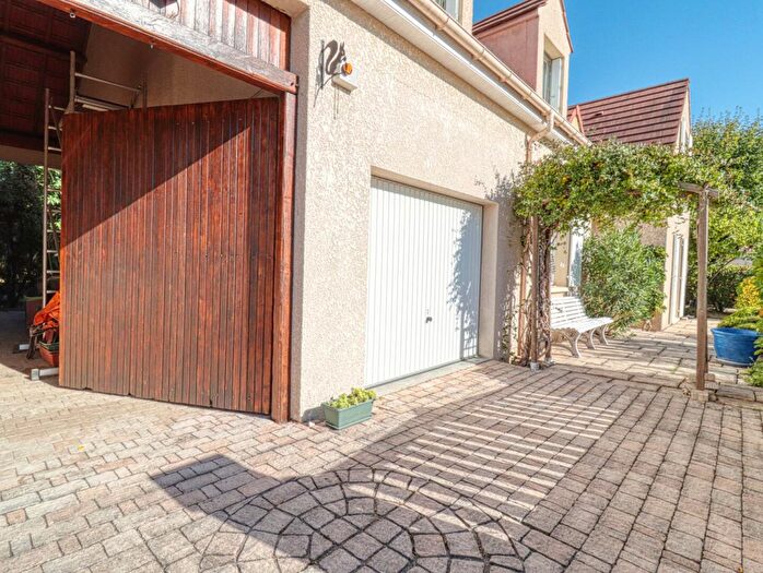 Maison 7 pièces à vendre à Conches-sur-Gondoire