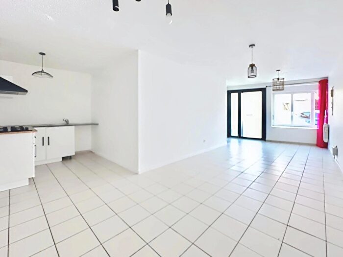 Appartement à louer - Pont-du-Château - 2 pièces - 1 chambre