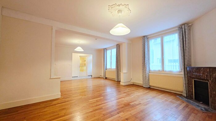 Maison à vendre - Bourges, Val dAuron, Hameau de Gionne, Mazières, Pijolins - 5 pièces - 4 chambres