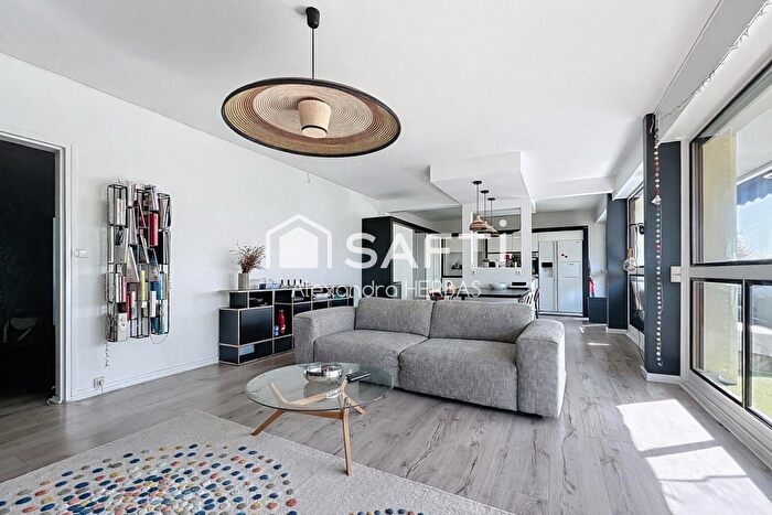 Appartement à vendre - Pessac, Le Monteil - 4 pièces - 3 chambres