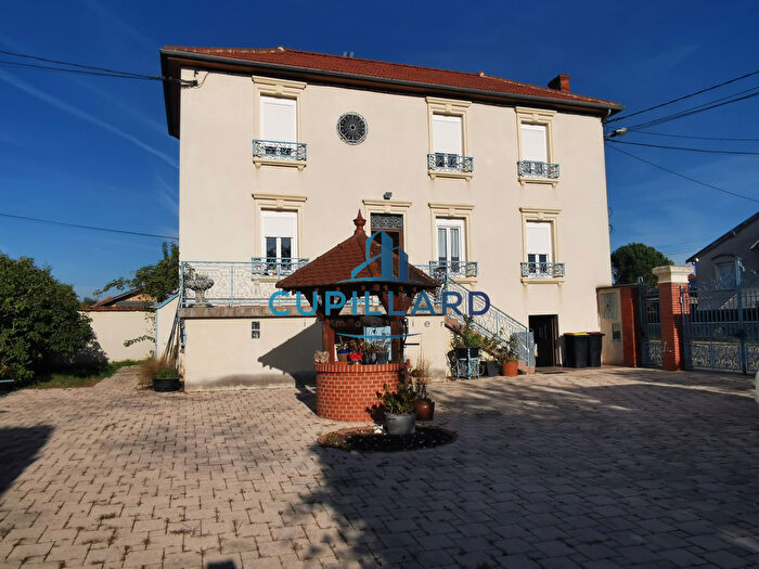 Maison à vendre - Riorges - 6 pièces - 4 chambres