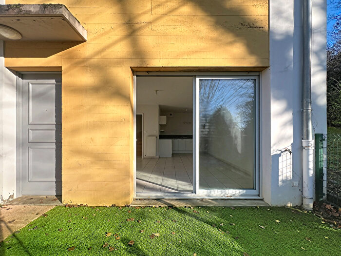 Appartement à vendre - Jassans-Riottier - 3 pièces - 2 chambres