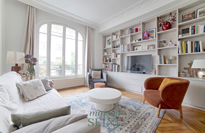 Appartement 5 pièces à Neuilly-sur-Seine, Saint-James, Madrid, à louer