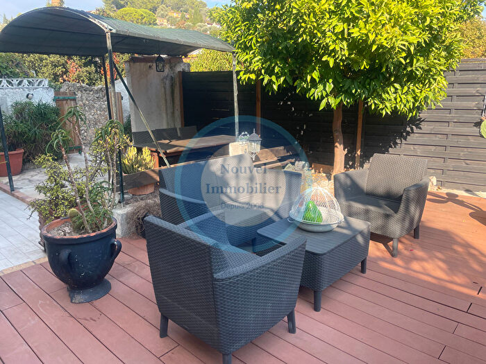 Maison à vendre - Vallauris, Centre-ville - 5 pièces - 3 chambres