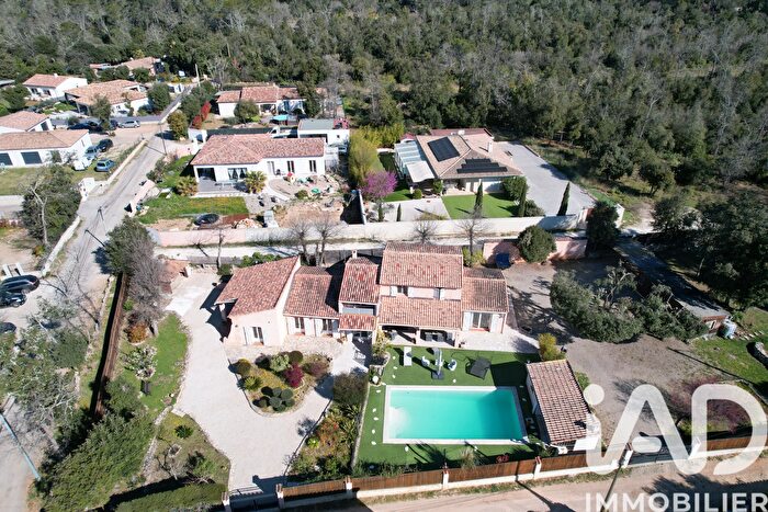 Maison à vendre - Lorgues - 8 pièces - 5 chambres