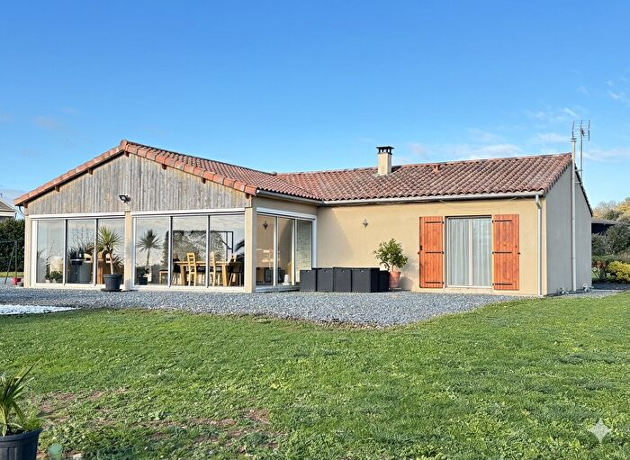 Maison à vendre - Theil-Rabier - 4 pièces - 2 chambres