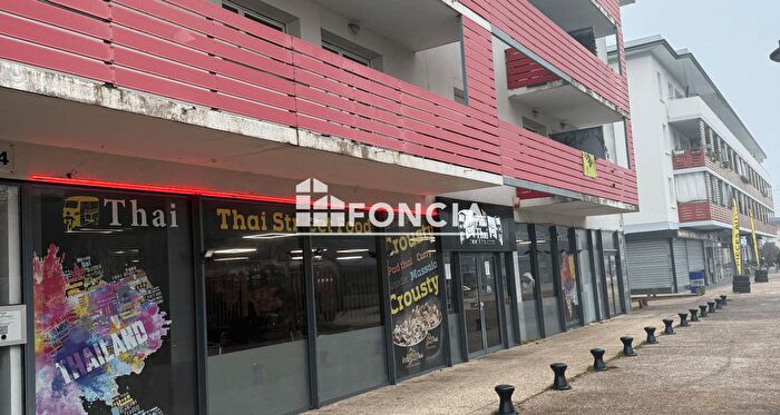 Appartement à vendre - Cenon, Marègue - 3 pièces - 2 chambres