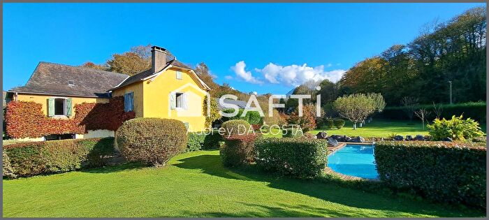 Maison à vendre - Issor - 13 pièces - 9 chambres