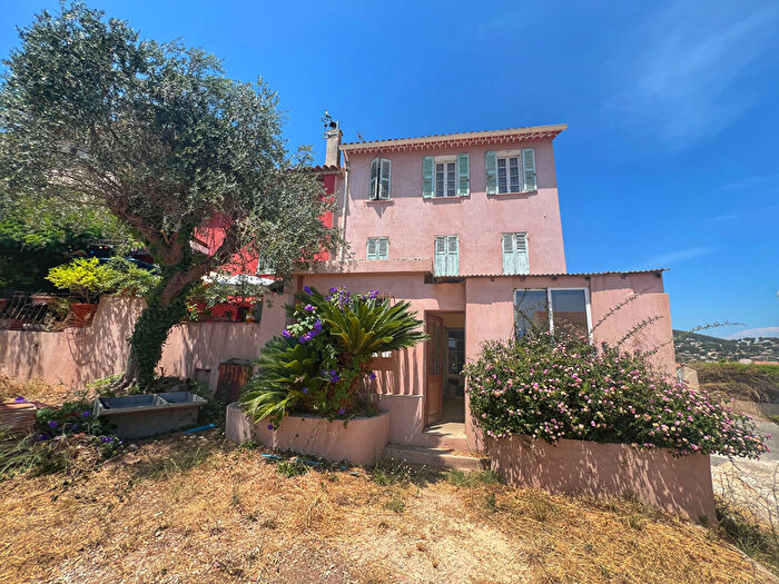 Maison 6 pièces à vendre - Carqueiranne