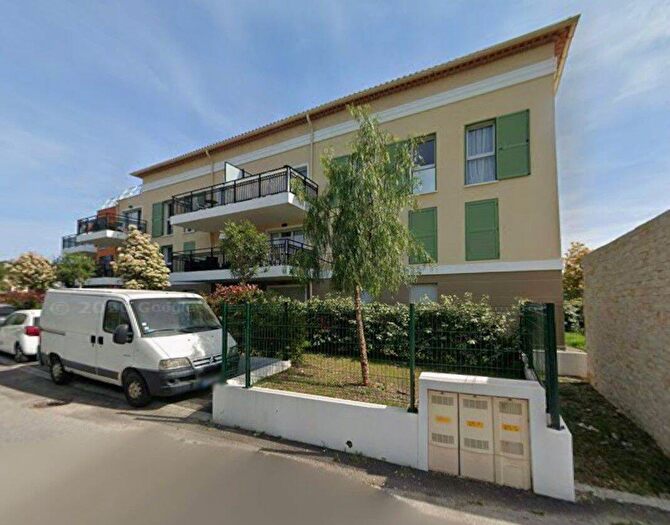 Appartement 2 pièces à louer à La Roquette-sur-Siagne