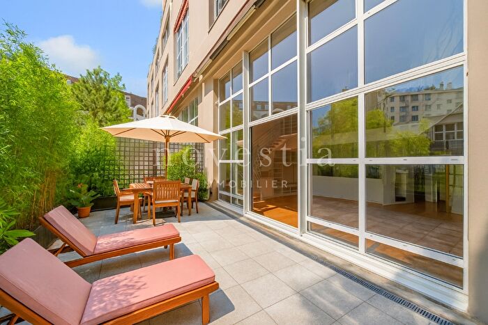 Appartement 3 pièces à Paris 19ème, Buttes Chaumont, Laumière, Manin, à vendre