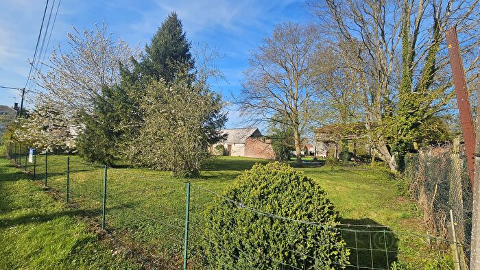 Maison à vendre - Villeselve - 5 pièces - 4 chambres