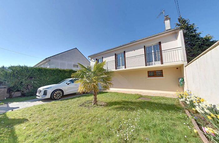 Maison à vendre - Ozoir-la-Ferrière - 6 pièces - 4 chambres