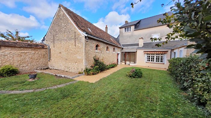 Maison à vendre - Noyen-sur-Sarthe - 6 pièces - 4 chambres