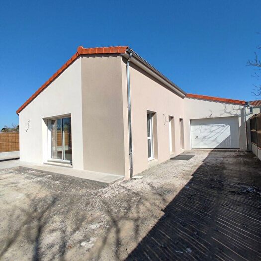 Maison à louer - Ouest, Beaupréau-en-Mauges - 5 pièces - 3 chambres