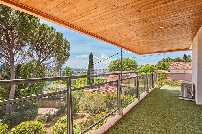 Aix-en-Provence, Saint-Donat, Les Platanes : Appartement 3 pièces à vendre