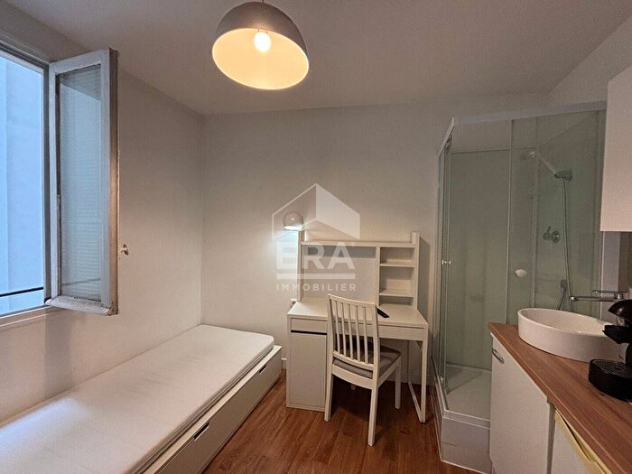 Appartement à louer - Triangle dOr, Paris ème arrondissement - 1 pièce