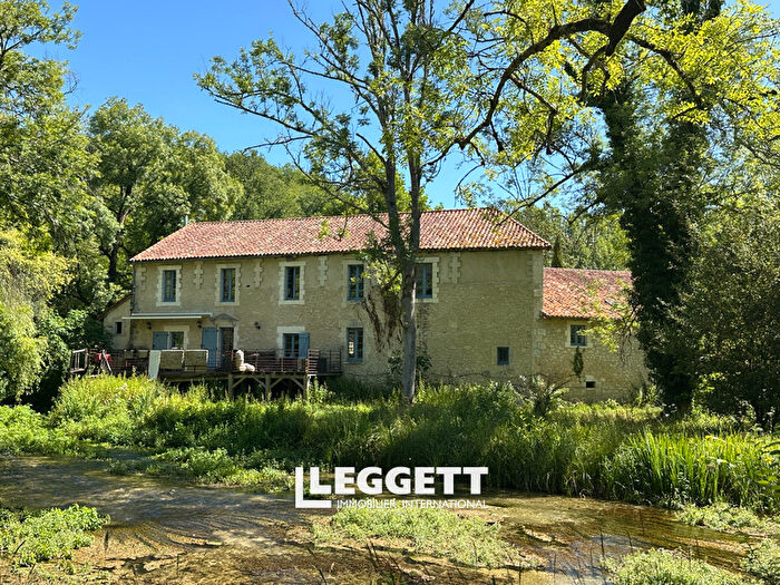 Maison 9 pièces à vendre à Bourdeilles