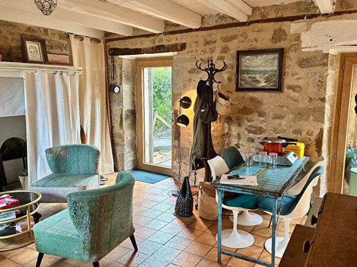 Maison à vendre - Viazac - 5 pièces - 3 chambres