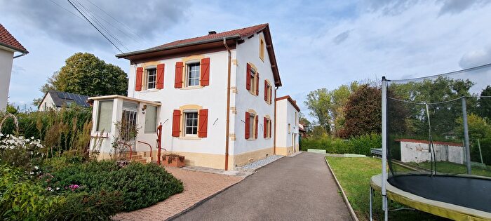 Maison 5 pièces à Montreux-Château, à vendre