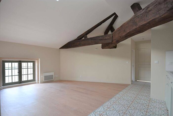 Appartement à louer - Centre Ville, Mâcon - 2 pièces - 1 chambre