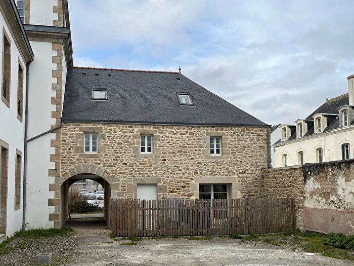 Maison à vendre - Pont-Croix - 5 pièces - 4 chambres