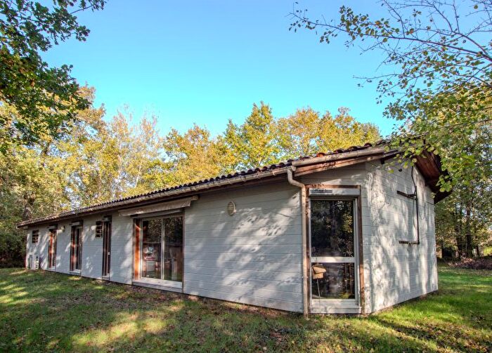 Maison à vendre - Grayan-et-lHôpital - 4 pièces - 3 chambres