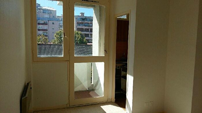 Appartement 1 pièce à Marseille 7ème, Saint-Lambert, à louer