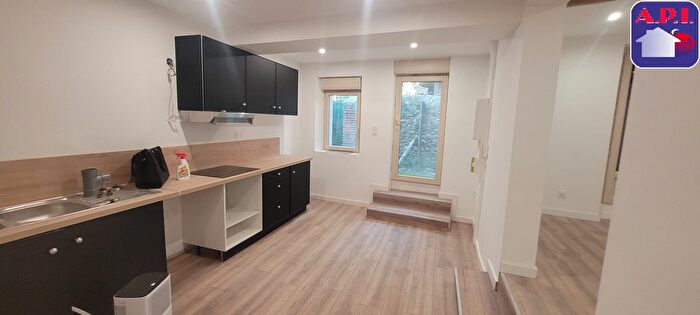 Appartement à louer - Pamiers, Centre-ville, Mercadal, Villeneuve - 3 pièces - 2 chambres