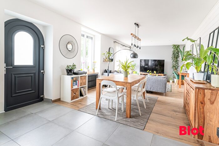 Saint-Carné : Maison 4 pièces à vendre