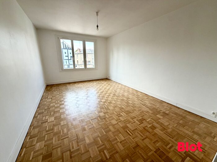 Appartement 3 pièces à vendre à Quartiers Ouest, Bourg l'Evesque