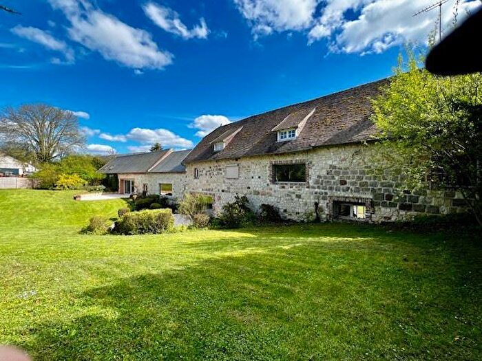 Maison à vendre - Crécy-sur-Serre - 12 pièces - 7 chambres