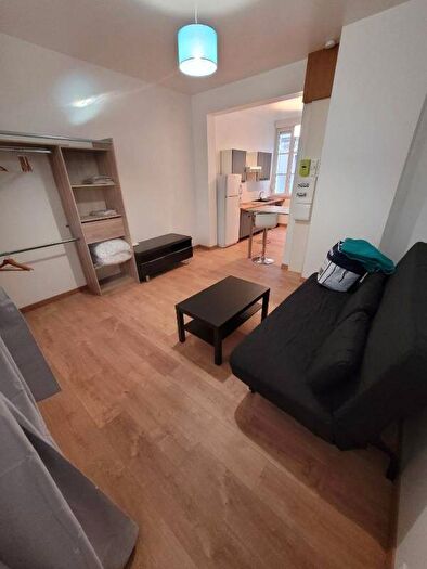 Centre-Neuf Bourg-Quesnoy-Delsaux-Musée-Cannoniers-Gare, Valenciennes - Appartement 1 pièce à louer
