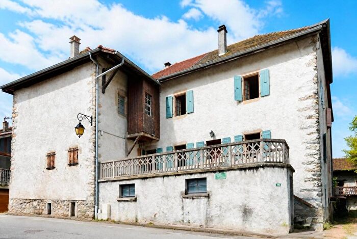 Maison 4 pièces à vendre à Lully