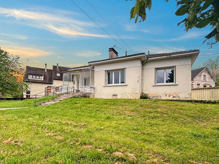 Maisons à vendre et appartements à louer - 3