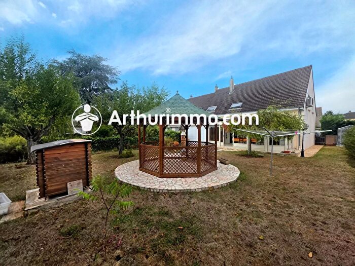 Savigny-le-Temple, Plessis la Forêt - Maison 5 pièces à vendre