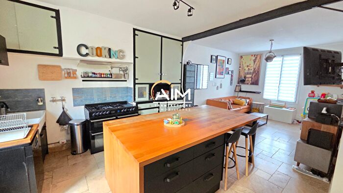 Maison à vendre - Montlouis-sur-Loire - 6 pièces - 4 chambres