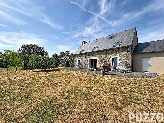 Contrières - Maison 8 pièces à vendre