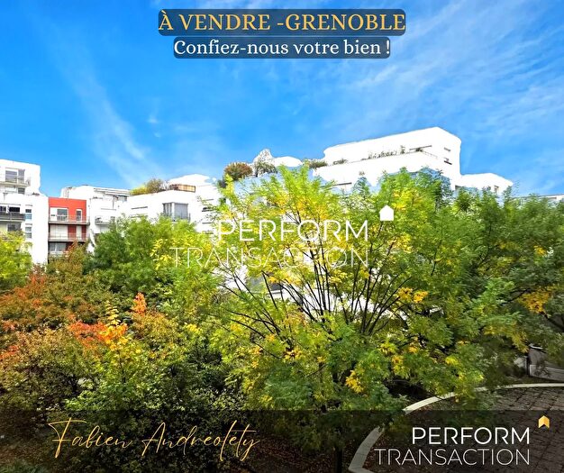 Appartement à vendre - Grenoble, Village Olympique - 2 pièces - 1 chambre