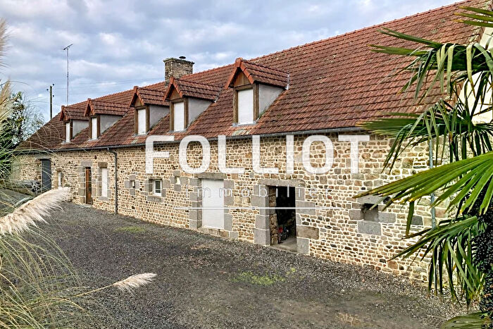 Maison 5 pièces à Le Tanu, à vendre