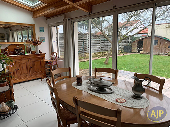 Maison à vendre - Saint-Sébastien-sur-Loire, Ouest - 6 pièces - 4 chambres