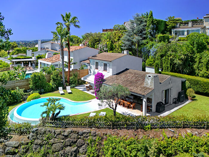 Maison à vendre - Villeneuve-Loubet, Les Hauts de Vaugrenier, Les Maurettes, Vaugrenier - 5 pièces - 4 chambres