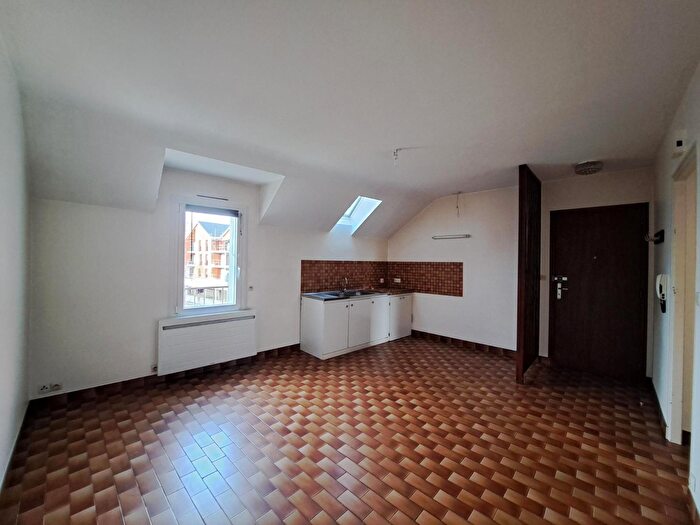 Appartement à louer - Chalonnes-sur-Loire - 2 pièces - 1 chambre