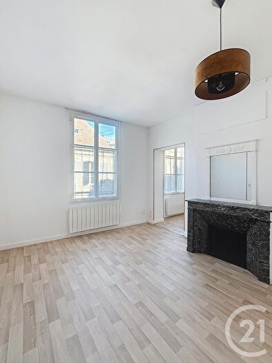Appartement à louer - Compiègne, Les Veneurs - 2 pièces - 1 chambre