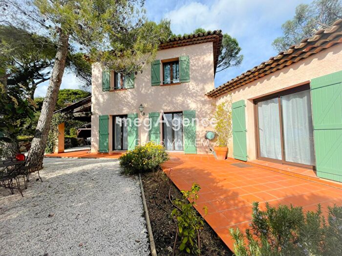 Maison à vendre - Sainte-Maxime, Saquèdes, Quilladou, Garonnette, Golfe - 4 pièces - 3 chambres